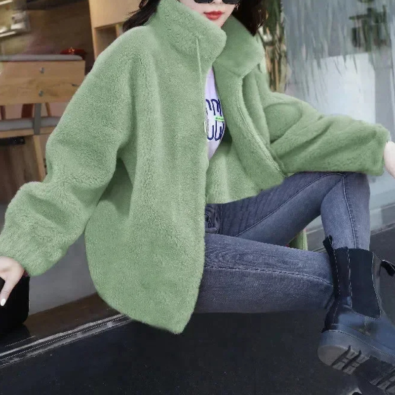 Aida | Modern and versatile winter garment – Kaila Boutique