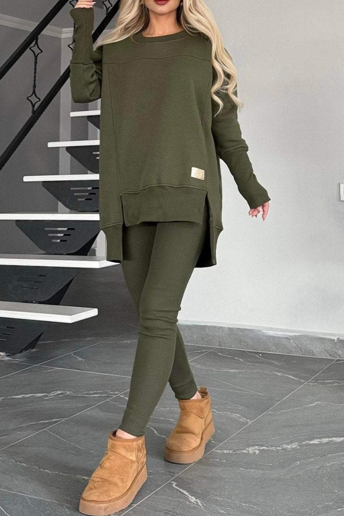 Claudia | Sweatshirt and skinny pants set with a slit and a high low h ...